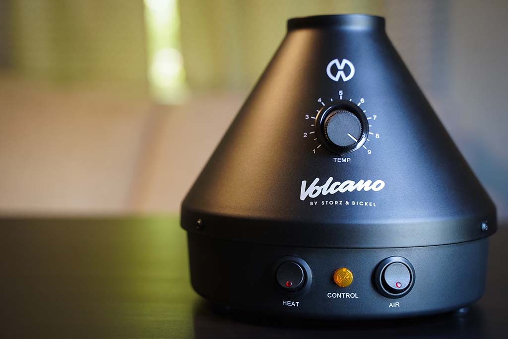Buy Volcano Onyx Limited Edition By Storz & Bickel | Electric Rigs